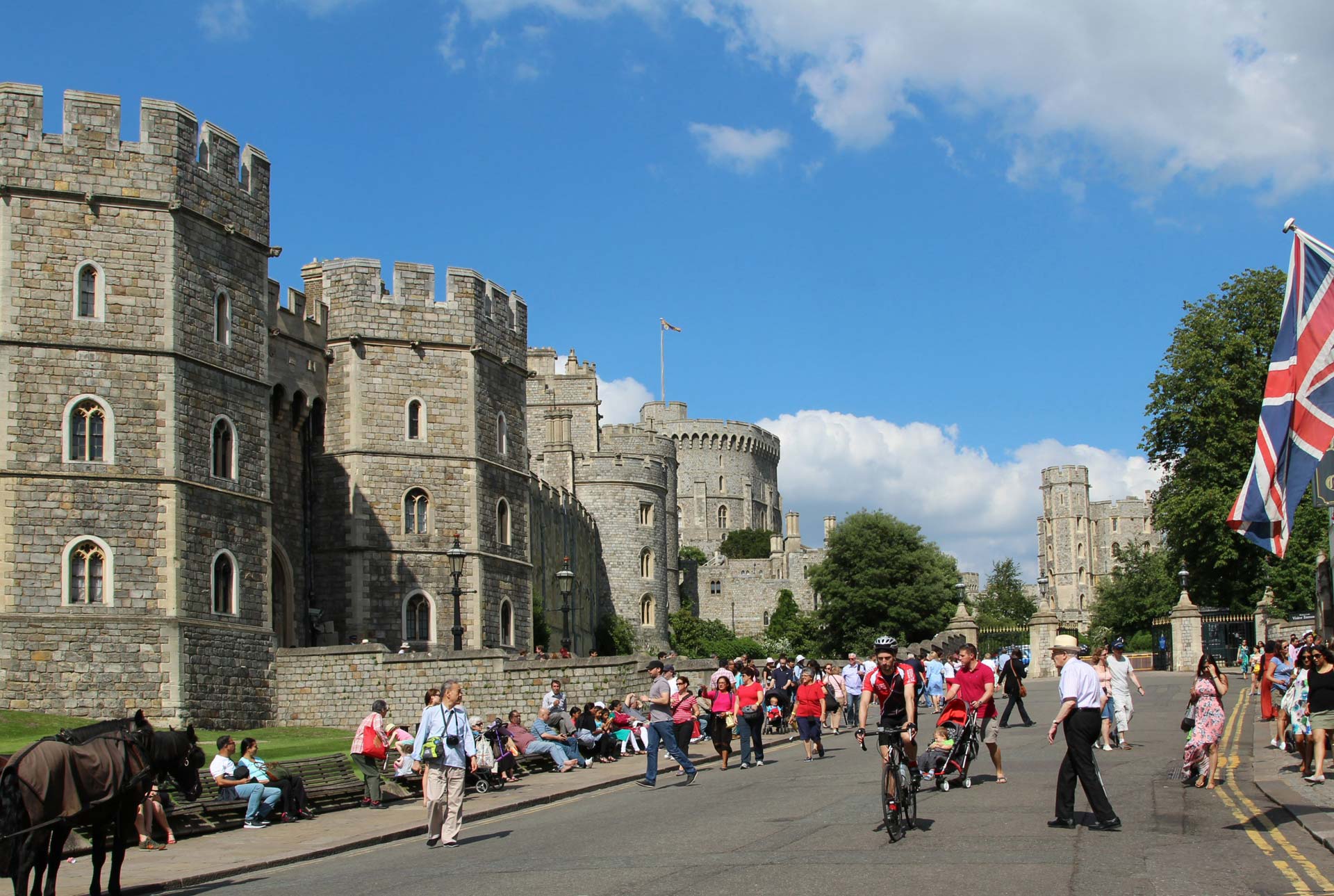 Windsor Castle and Town, Berkshire - Beautiful England Photos